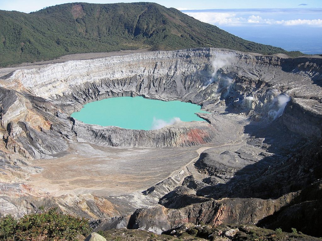 Poás Volcano National Park | Nature in Costa Rica